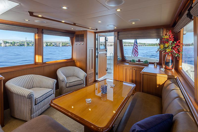 INCREDIBLE 54' Ocean Alexander 54 Trawler 2010