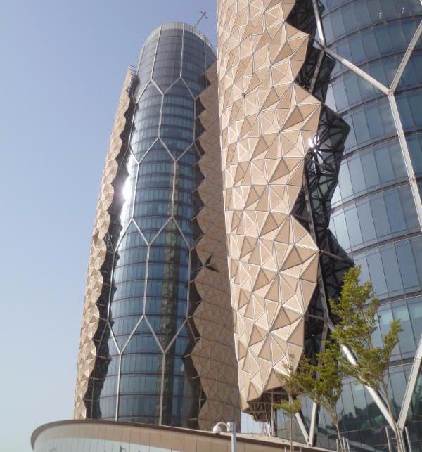 Dynamic Shading for High Performance Façades